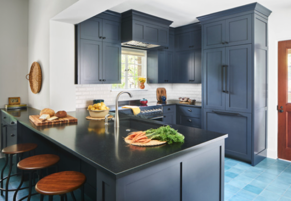 Countertops That Look Beautiful in a Dark Blue Kitchen - Kitchen ...